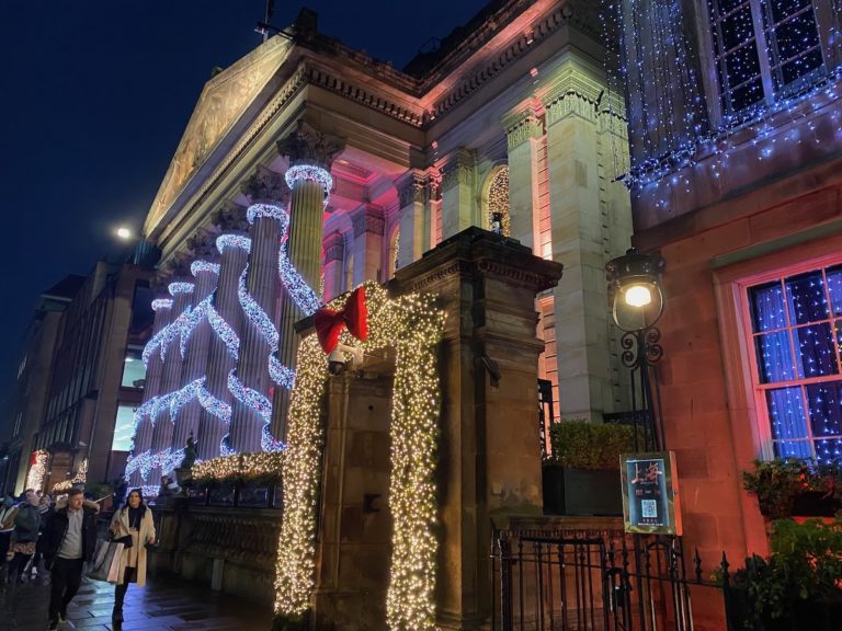 Top 10 Reasons To Visit Edinburgh in December - A Life Away